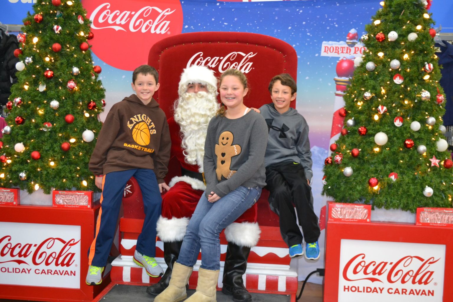 The Coca-Cola Holiday Caravan Tour Spreads the Magic of the Season ...